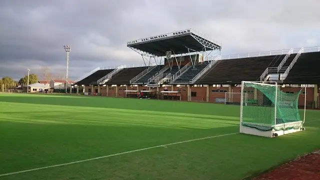 Estadio centenario ciudad de quilmes para el aficionado | FN Hockey